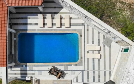 Beautiful villa with swimming pool Split area | LuxuryCroatia.net