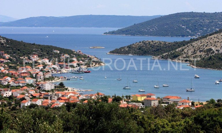 Seaside land for sale in Vinisce Trogir Riviera Croatia | LuxuryCroatia.net